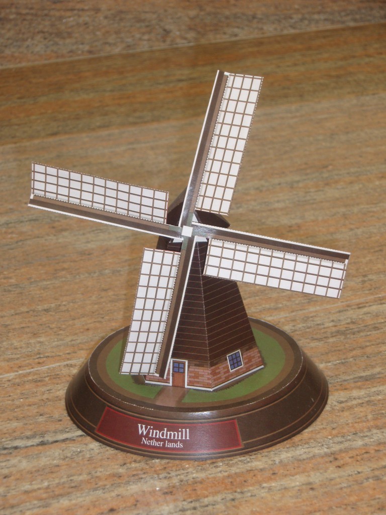 Papercraft de edificios famosos de Holanda, México y Chile ...