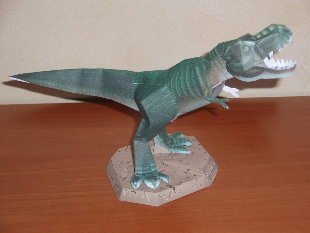 Papercraft – Dinosaurio – Tirannosaurus Rex. – Manualidades a Raudales